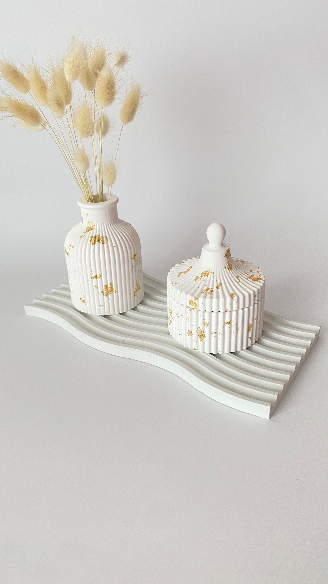 Colored Wave Tray | Stunning Wave Trinket Tray - Concrete Table Decor